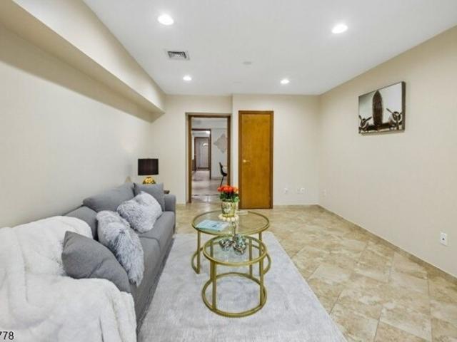 Waydell St, Newark, Home For Sale