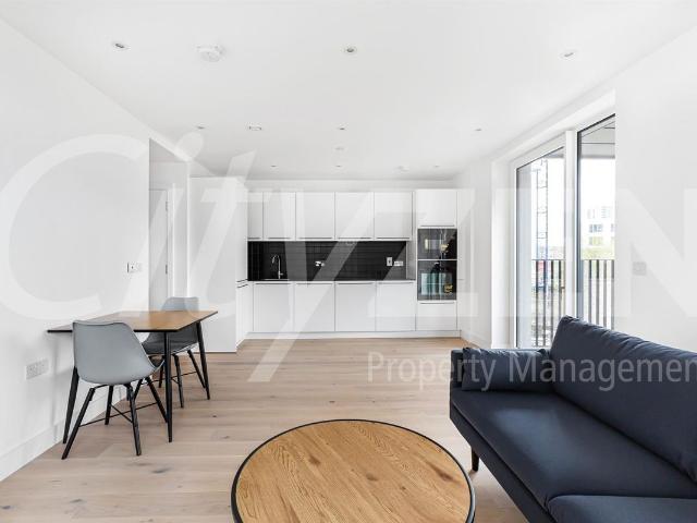 Wayfare House, 9 Escapade Place, London E14, 1 bed flat to rent, £2,197 pcm | PrimeLocation