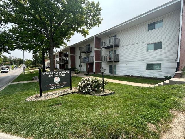 Wayland Square 1 Bedroom Apartment for Rent at 3709 Harrison St, Bellevue, NE 68147