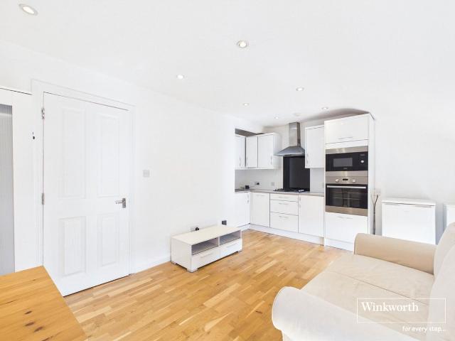 Waylen Street, Reading, Berkshire RG1, 1 bed flat to rent, £1,000 pcm | PrimeLocation
