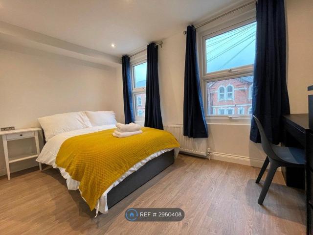 Waylen Street, Reading RG1, 5 bed terraced house to rent, £3,000 pcm | PrimeLocation