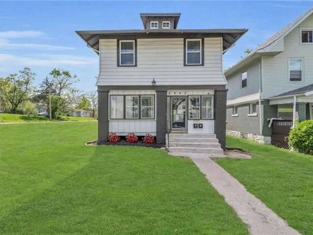 Wayne Ave, Kansas City, Home For Sale