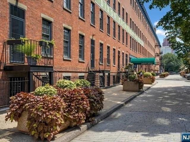 Wayne St Unit T, Jersey City, Condo For Sale