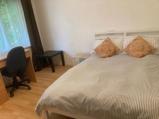 Waynflete Lane, Farnham, Surrey GU9, 2 bed shared accommodation to rent, £581 pppm | PrimeLocation