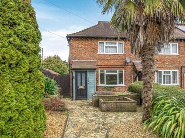 Waynflete Lane, Farnham, 2 Bedroom Semi detached