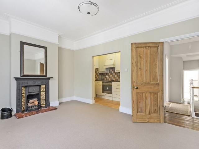 Waynflete Street, London, SW18