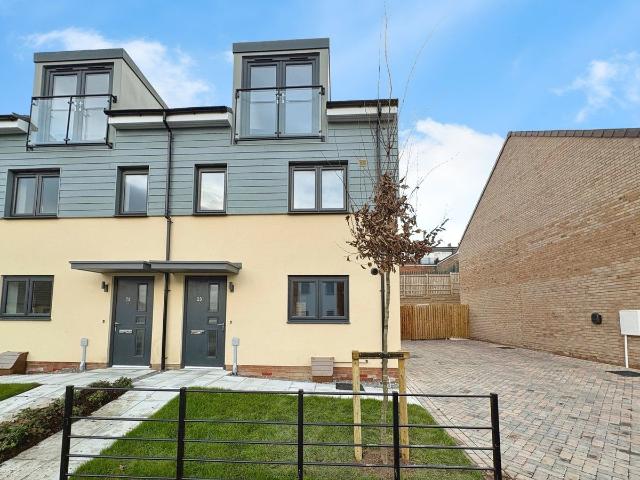 Wayside, Newcastle Upon Tyne, Tyne And Wear NE15, 3 bed semi detached house to rent, £1,400 pcm | PrimeLocation