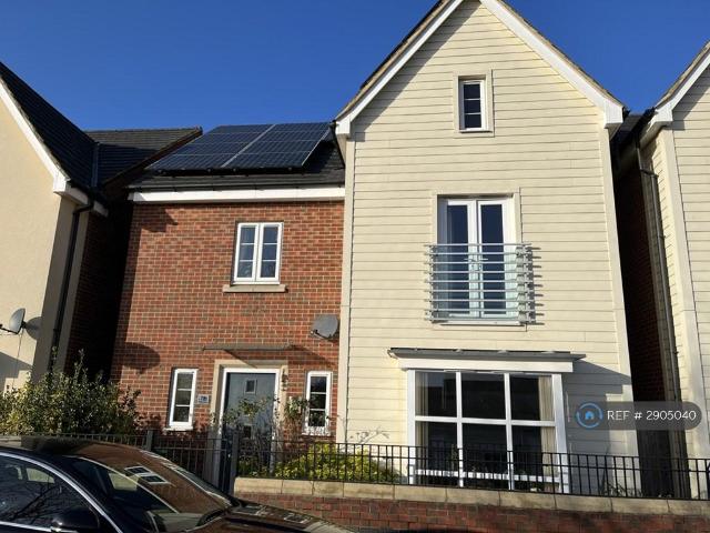 Wayside Crescent, Hampton Vale. 4 bed detached house to rent £1,950 pcm £450 pw