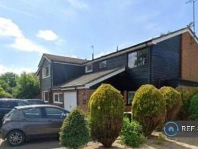 Wayside Green, Reading, 3 Bedroom Semi detached