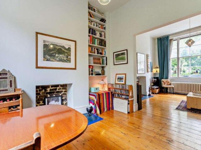 WC1X 2 bed apartment to rent £3,358 pcm £775 pw