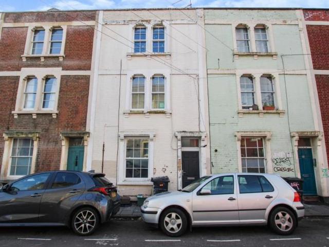 Part furnished one bedroom flat located in Montpelier!