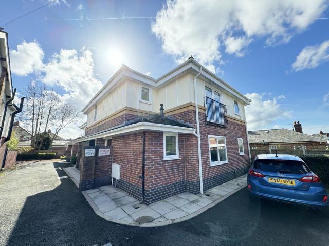 Wembley Court, Wembley Avenue