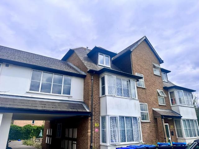 Wembley HA0 3 bed flat to rent £2,300 pcm £531 pw
