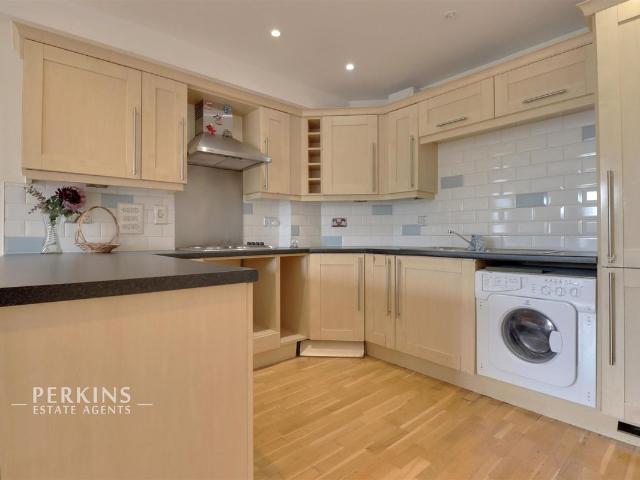 Wembley HA9, 2 bed flat to rent, £1,900 pcm | PrimeLocation