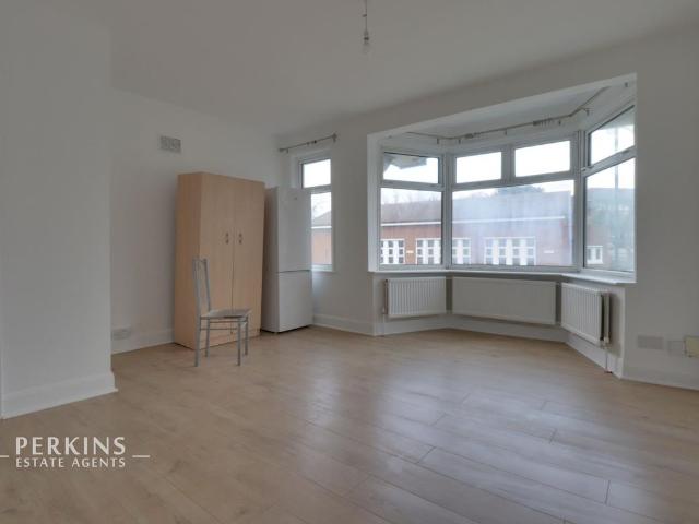 Wembley HA9, 2 bed maisonette to rent, £1,800 pcm | PrimeLocation