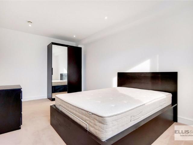 Wembley, HA9, Central Square