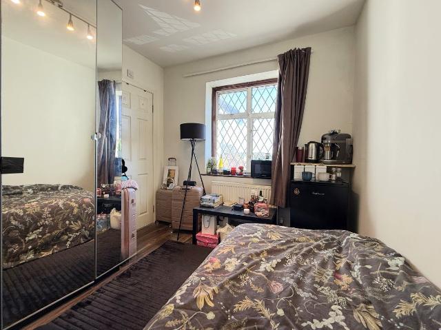 Wembley Hill Road, Greater London HA9, Room to rent, £900 pcm | PrimeLocation