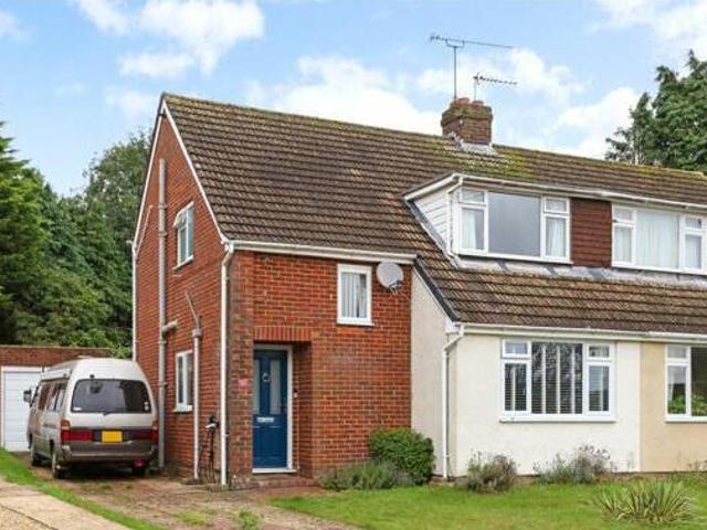 Wentworth Close, Farnham, 3 Bedroom Semi detached