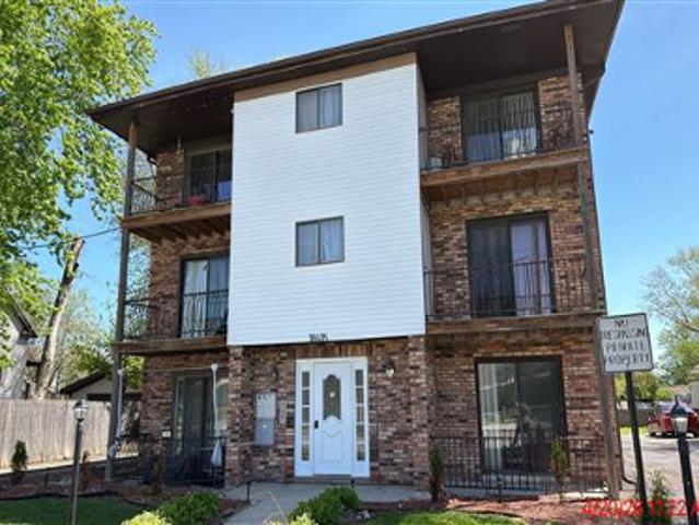 Wentworth Ave Apt 2b