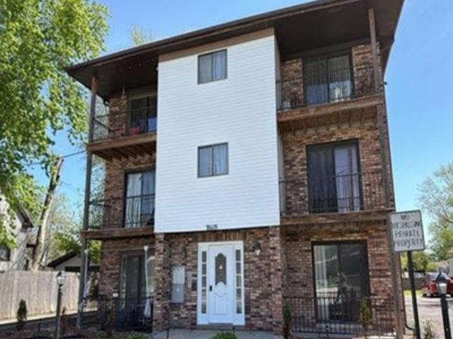 Wentworth Ave Apt 2b