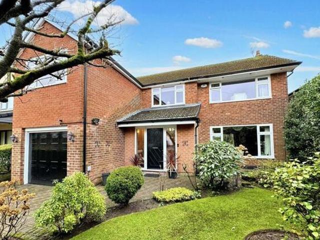Wentworth Avenue, Whitefield, 4 Bedroom Detached