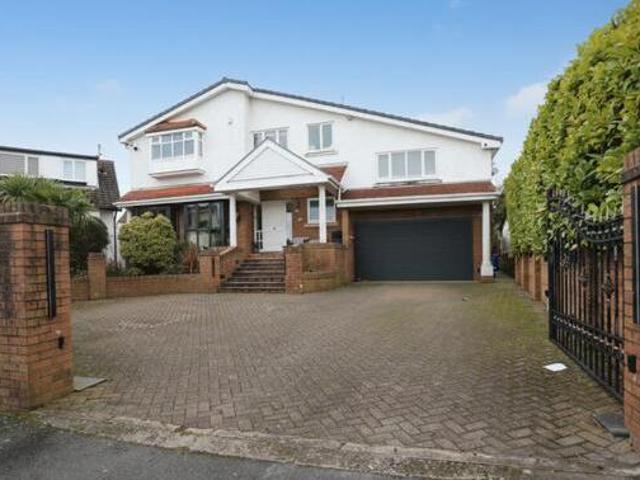 Wentworth Avenue, Whitefield, 6 Bedroom Detached