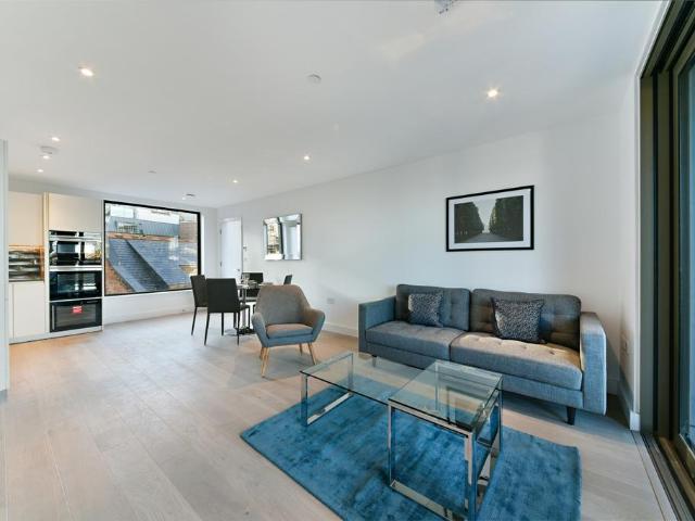 Wentworth Street, Aldgate, London, E1 2 bed flat to rent £3,553 pcm £820 pw