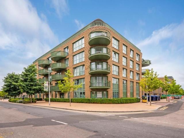 Wentworth Street, London E1, 2 bed flat to rent, £3,748 pcm | PrimeLocation