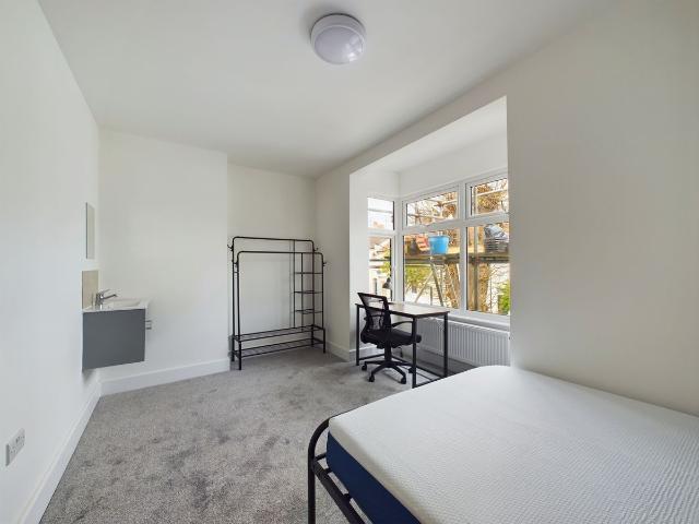 Wenban Road, Worthing BN11, Room to rent, £750 pcm | PrimeLocation
