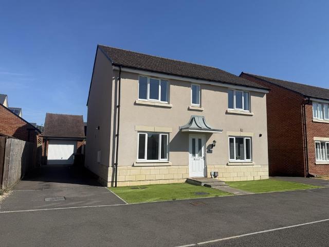 Wendercliff Close, Cheltenham, GL52 4 bed house to rent £2,300 pcm £531 pw
