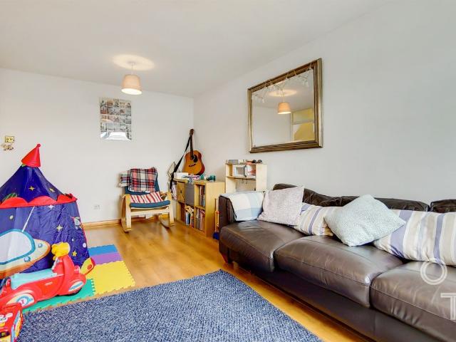 Wendling, Haverstock Road NW5, 3 bed maisonette to rent, £3,000 pcm | PrimeLocation