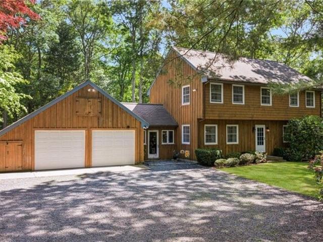 Wendy Ln, South Kingstown, Home For Sale