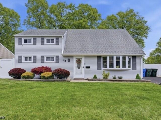 Wendy Rd, Woodbridge, Home For Sale