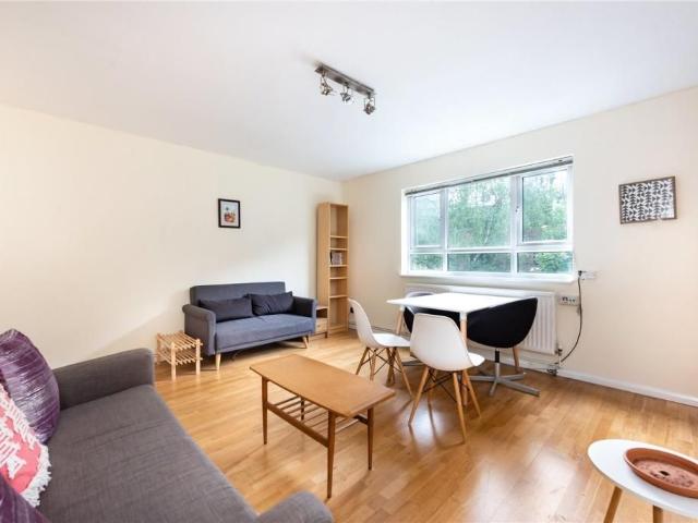 Wenlock Court, New North Road, Old Street N1, 3 bed flat to rent, £3,300 pcm | PrimeLocation