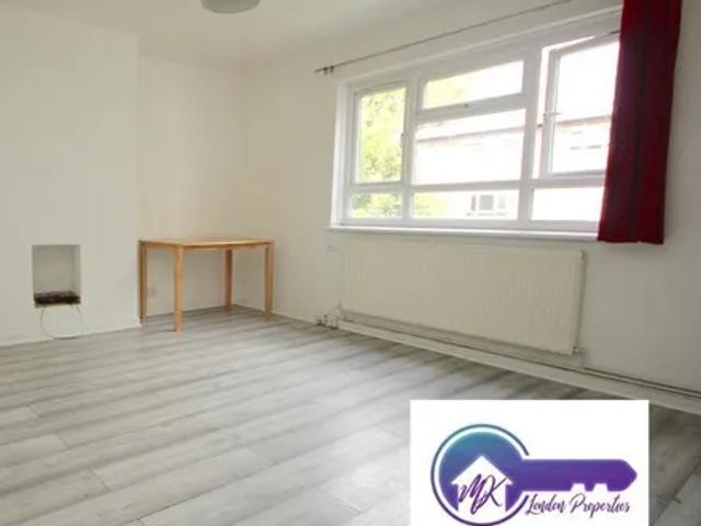 Wenlock Court, New North Road, London, N1 7PL, United Kingdom | 3 bed apartment for rent #138931064 | Rentberry
