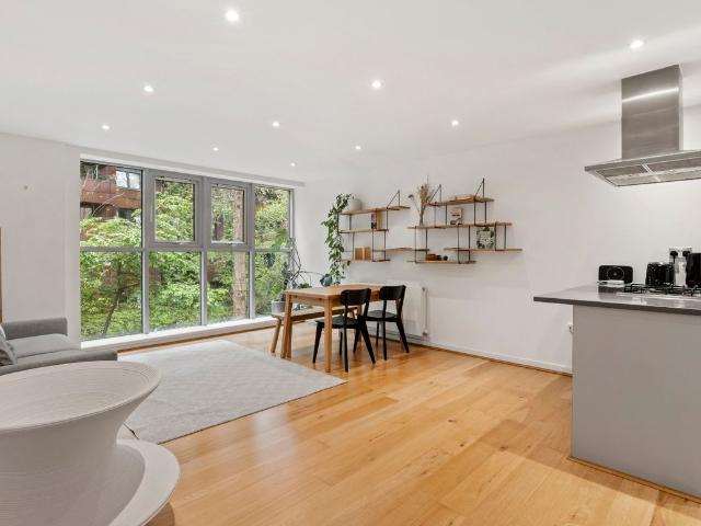 Wenlock Road, Islington N1, 2 bed flat to rent, £3,250 pcm | PrimeLocation