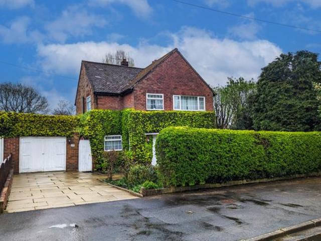 Wenlock Road, Leigh, 3 Bedroom Detached