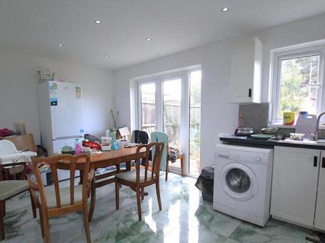 Wennington Road, Rainham, 3 Bedroom Terraced