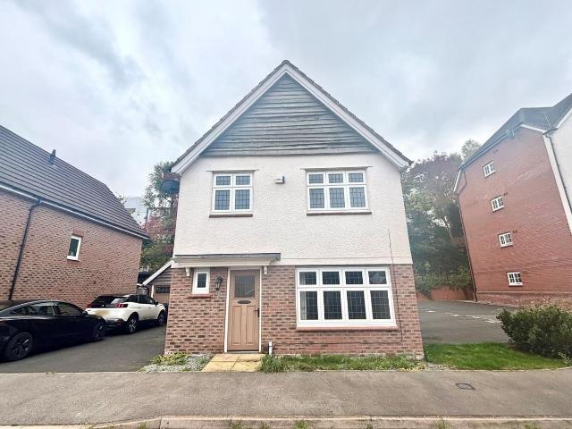 Wensleydale, Tamworth B77, 3 bed detached house to rent, £1,595 pcm | PrimeLocation