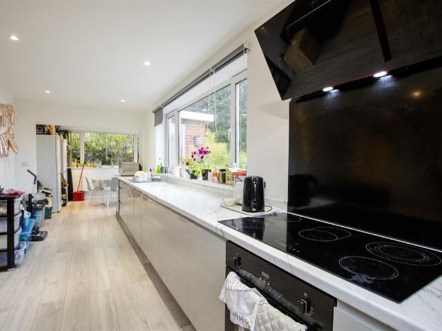 Weoley Park Road, Birmingham, West Midlands B29, 5 bed shared accommodation to rent, £607 pcm | PrimeLocation