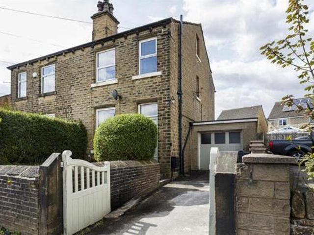 Weatherhill Road, Lindley, 3 Bedroom Semi detached