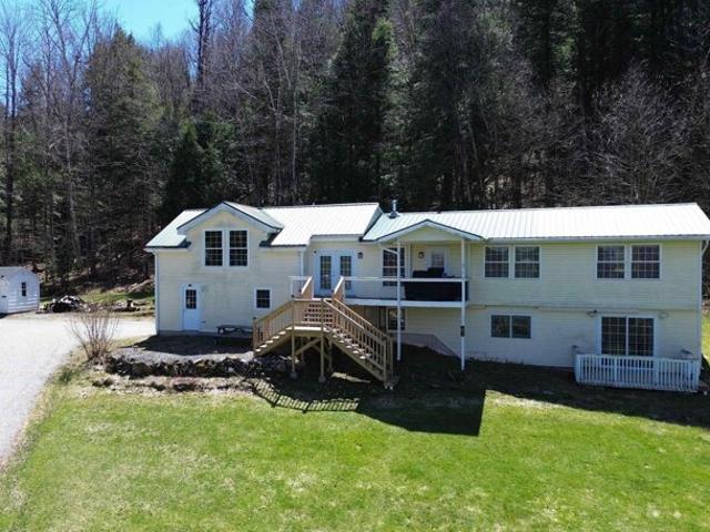Weaver Rd, Huntington, Home For Sale