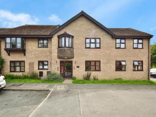 Weavering, Gentian Close, Maidstone, 2 Bedroom Flat