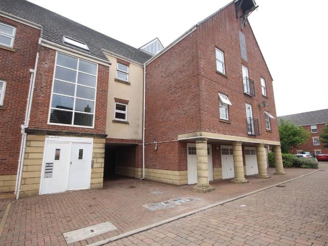 Weavers Court, Buckshaw Village, Chorley PR7, 1 bed flat to rent, £695 pcm | PrimeLocation