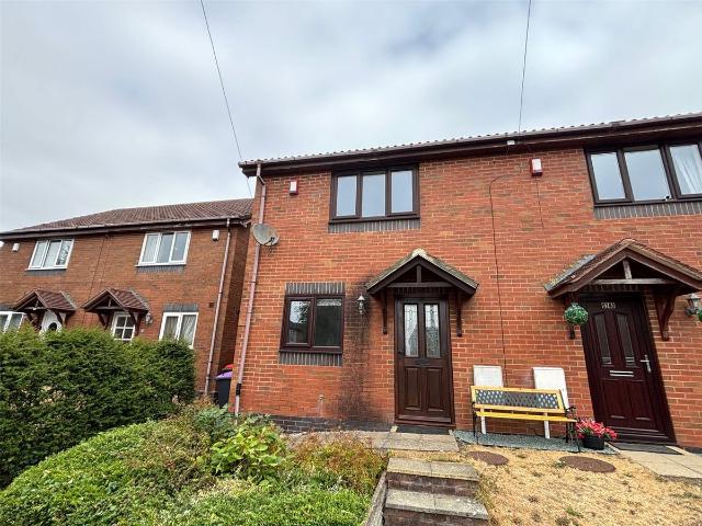Weavers Court, Ketley Bank, Telford, Shropshire TF2, 3 bed end terrace house to rent, £950 pcm | PrimeLocation