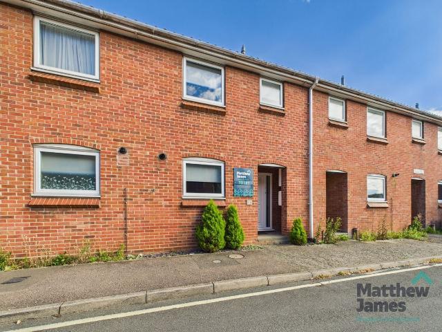 Weavers Lane, Sudbury CO10, 3 bed terraced house to rent, £1,000 pcm | PrimeLocation