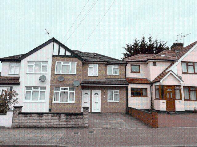 Weald Lane, Harrow, Middlesex HA3, 3 bed flat to rent, £2,100 pcm | PrimeLocation