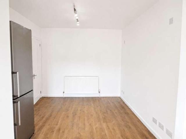 Weald Lane, Harrow, Middlesex, HA3