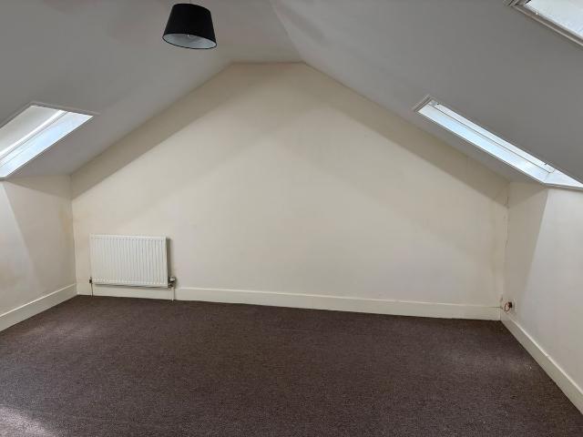 Wealdstone HA3, 2 bed flat to rent, £1,800 pcm | PrimeLocation