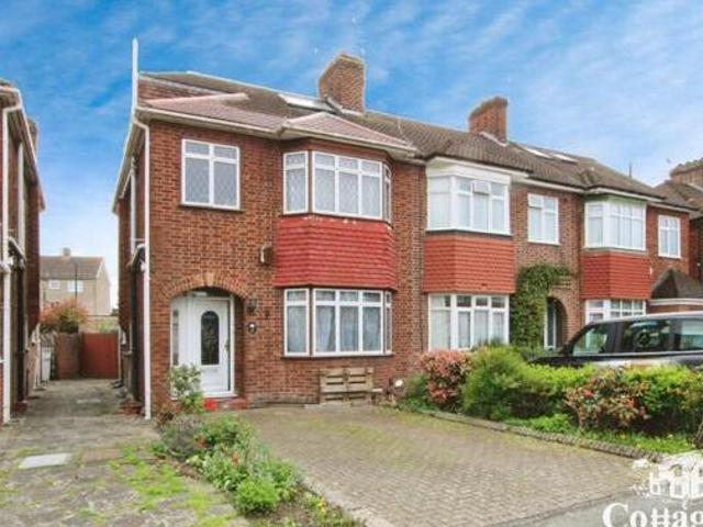Weardale Gardens, Enfield, 4 Bedroom Semi detached